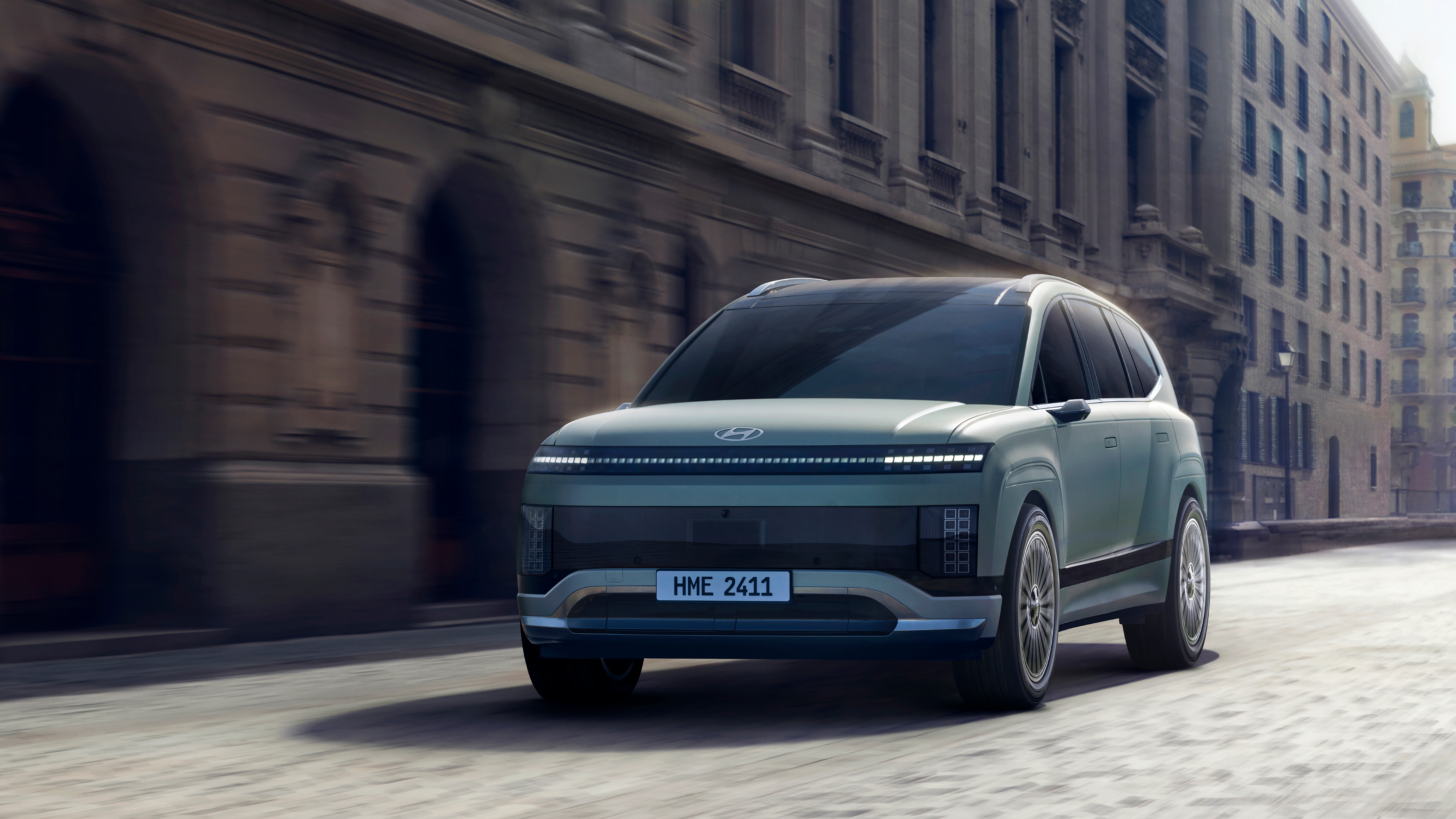 Hyundai Motor Redefines EV Mobility with IONIQ 9 Electric SUV Big on Space Bigger on Innovation